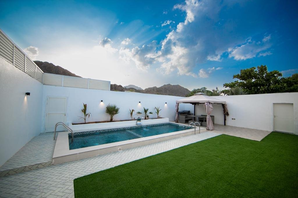 Lodge: Spacious Rooms, Swimming Pool - Reference Code: FA25 - Wenjoy